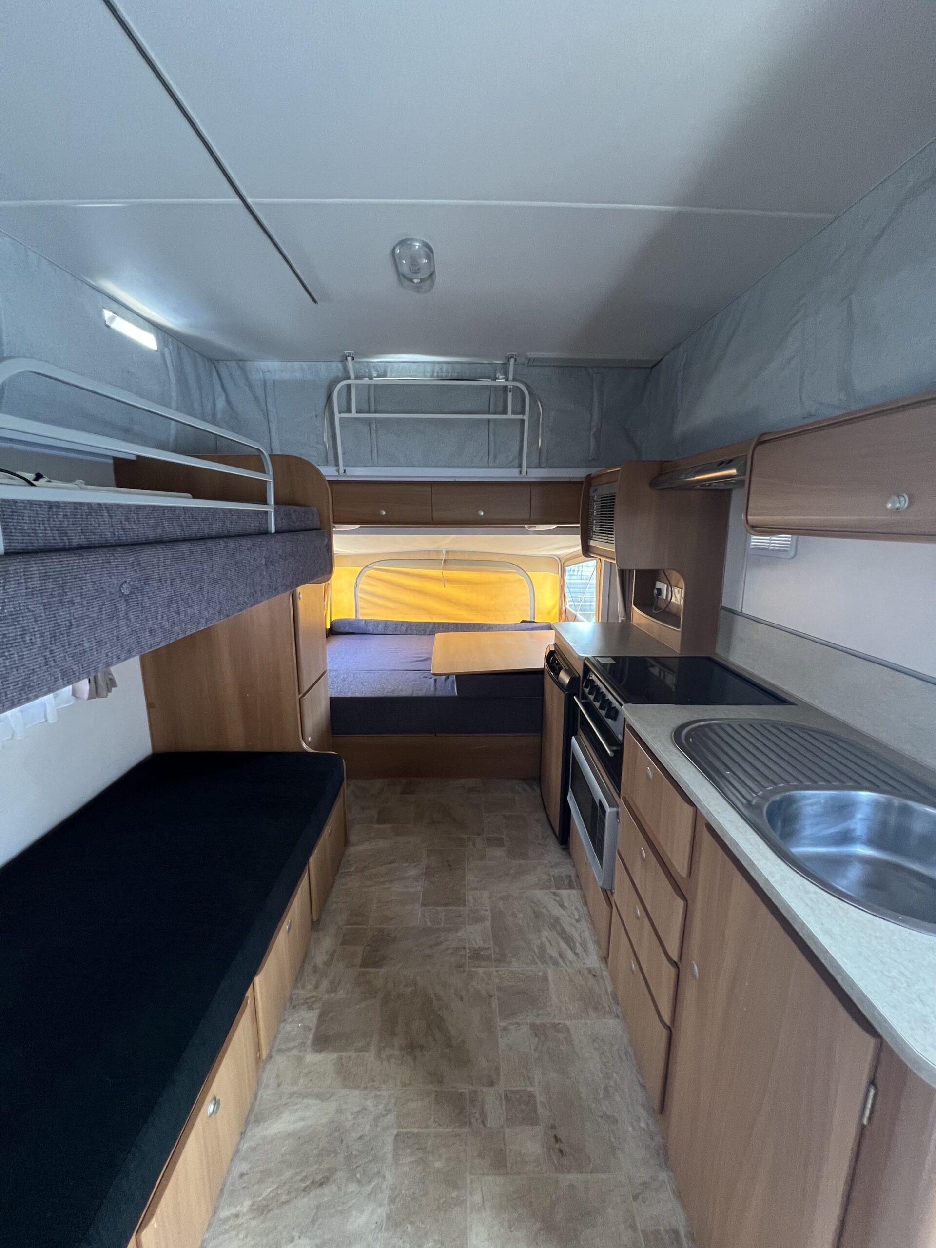 Jayco Expanda - Johnson's Caravan and Marine