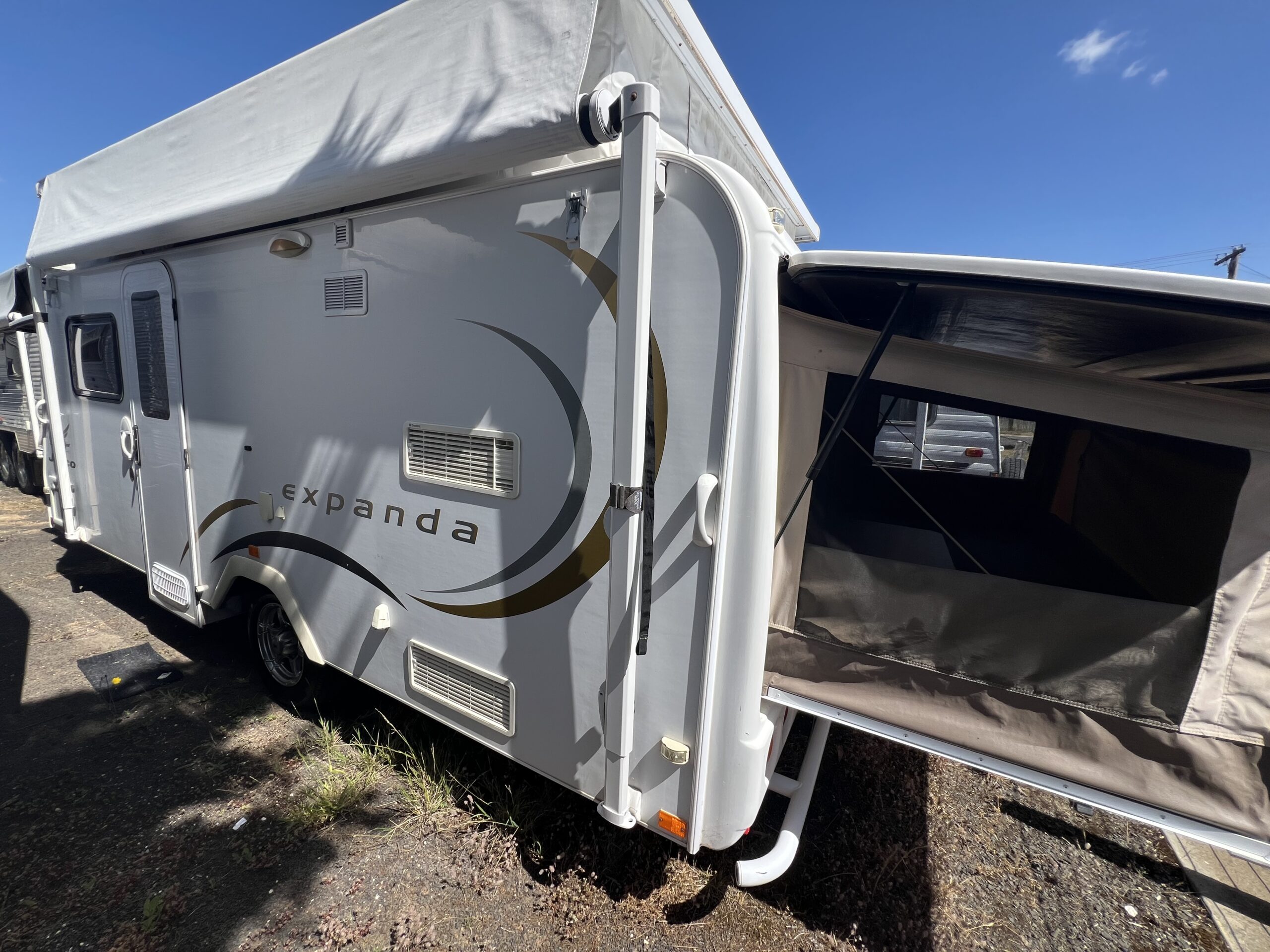 Jayco Expanda - Johnson's Caravan and Marine